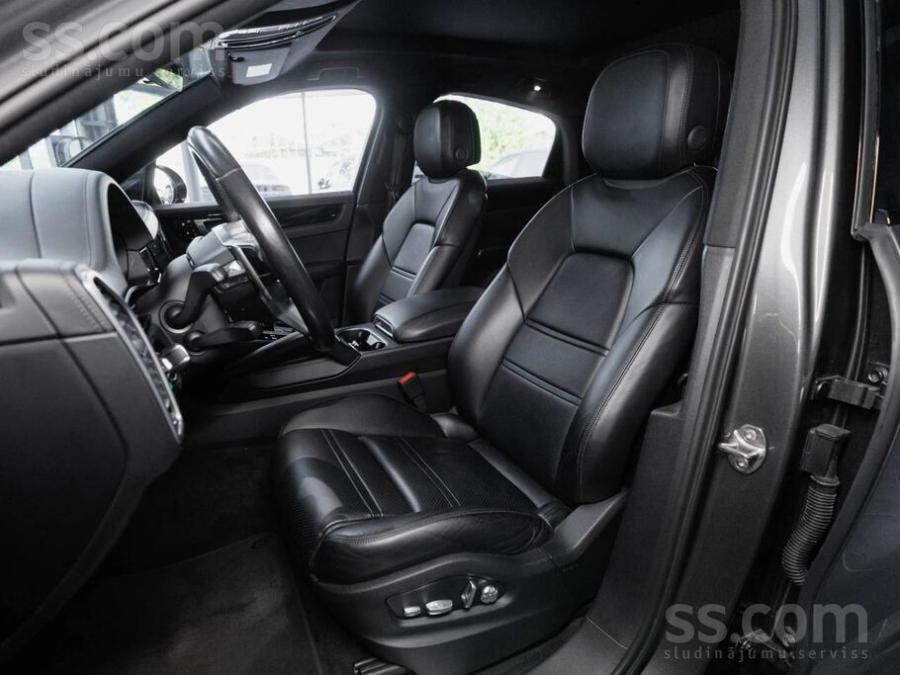 Pelēks Porsche Cayenne 2020 Rīga, ar dzinēja tilpumu 3.00 L un nobraukumu 88 tūkst. km par 59000 €, foto 5 vietnē AUTOMOTO.COM.LV