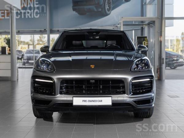 Grey Porsche Cayenne 2020 in Riga, with an engine capacity of 3.00 L and mileage of 88 thousand km for 59000 €, photo 8 on AUTOMOTO.COM.LV