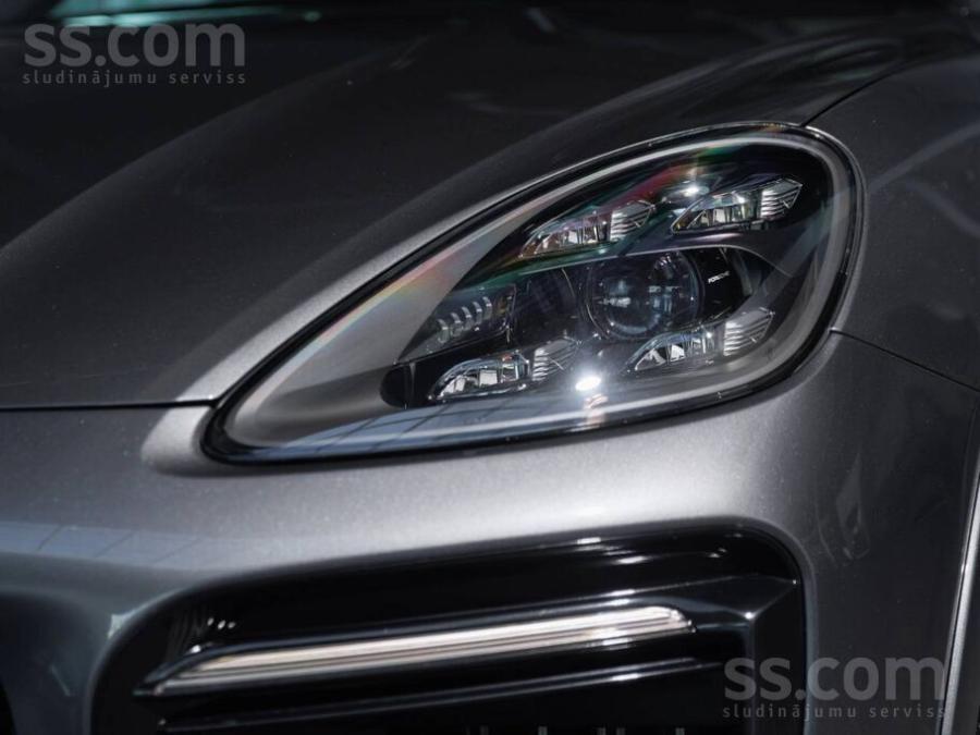 Pelēks Porsche Cayenne 2020 Rīga, ar dzinēja tilpumu 3.00 L un nobraukumu 88 tūkst. km par 59000 €, foto 14 vietnē AUTOMOTO.COM.LV