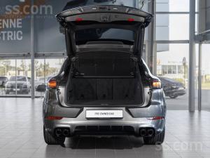 Pelēks Porsche Cayenne 2020 Rīga, ar dzinēja tilpumu 3.00 L un nobraukumu 88 tūkst. km par 59000 €, foto 15 vietnē AUTOMOTO.COM.LV