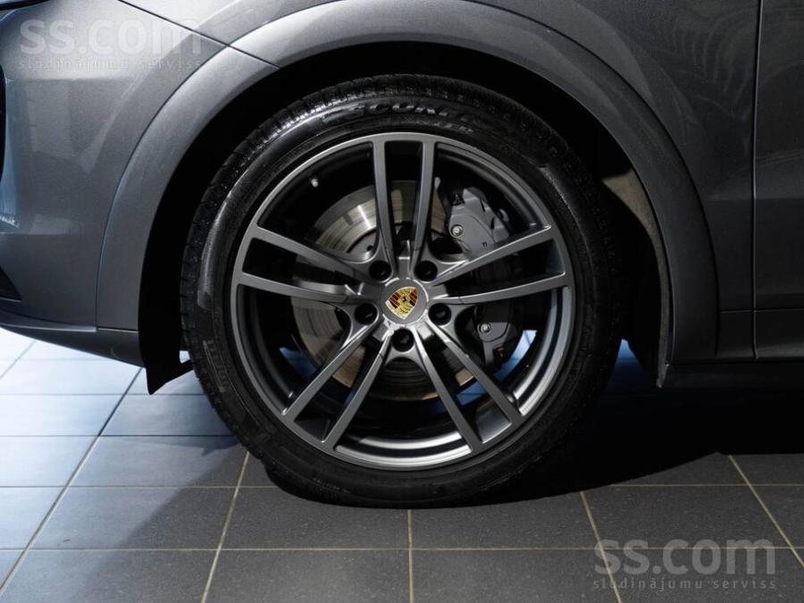 Pelēks Porsche Cayenne 2020 Rīga, ar dzinēja tilpumu 3.00 L un nobraukumu 88 tūkst. km par 59000 €, foto 16 vietnē AUTOMOTO.COM.LV