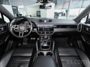 Pelēks Porsche Cayenne 2020 Rīga, ar dzinēja tilpumu 3.00 L un nobraukumu 88 tūkst. km par 59000 €, foto 20 vietnē AUTOMOTO.COM.LV