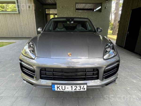 Grey Porsche Cayenne 2021 in Riga, with an engine capacity of 3.00 L and mileage of 119 thousand km for 59500 €, photo 5 on AUTOMOTO.COM.LV