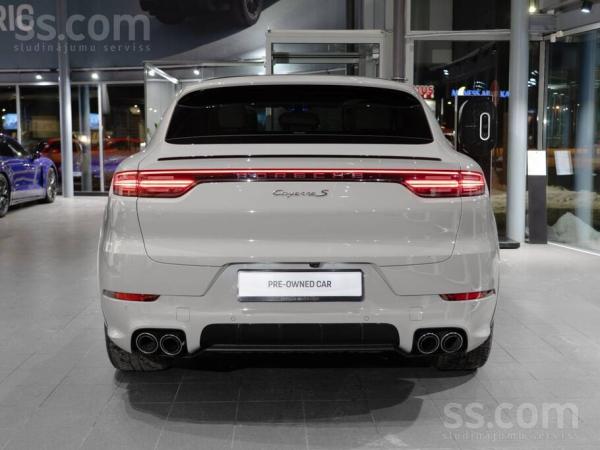 Pelēks Porsche Cayenne 2021 Rīga, ar dzinēja tilpumu 3.00 L un nobraukumu 81 tūkst. km par 72000 €, foto 6 vietnē AUTOMOTO.COM.LV