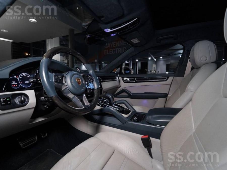 Pelēks Porsche Cayenne 2021 Rīga, ar dzinēja tilpumu 3.00 L un nobraukumu 81 tūkst. km par 72000 €, foto 20 vietnē AUTOMOTO.COM.LV