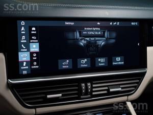 Pelēks Porsche Cayenne 2021 Rīga, ar dzinēja tilpumu 3.00 L un nobraukumu 81 tūkst. km par 72000 €, foto 24 vietnē AUTOMOTO.COM.LV