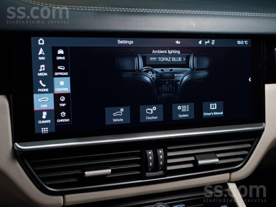 Pelēks Porsche Cayenne 2021 Rīga, ar dzinēja tilpumu 3.00 L un nobraukumu 81 tūkst. km par 72000 €, foto 24 vietnē AUTOMOTO.COM.LV