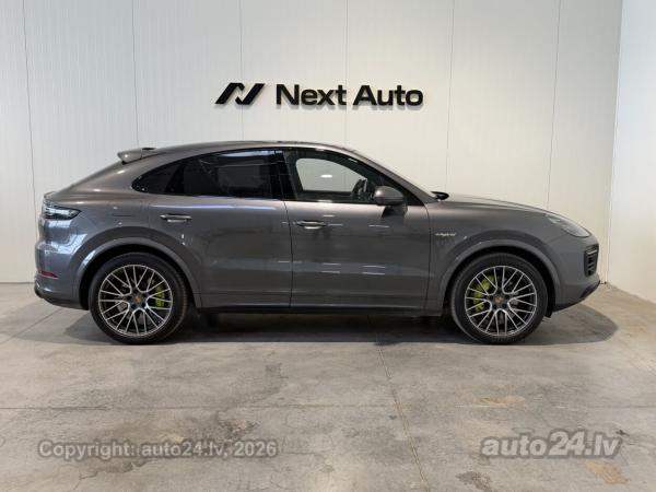 Pelēks Porsche Cayenne 2022 Tartu, ar dzinēja tilpumu 3.00 L un nobraukumu 129 tūkst. km par 77900 €, foto 4 vietnē AUTOMOTO.COM.LV
