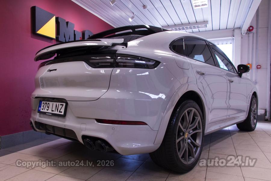 Grey Porsche Cayenne 2022 in Tallinn, with an engine capacity of 3.00 L and mileage of 87 thousand km for 75900 €, photo 3 on AUTOMOTO.COM.LV