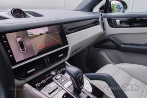 Grey Porsche Cayenne 2022 in Tallinn, with an engine capacity of 3.00 L and mileage of 87 thousand km for 75900 €, photo 12 on AUTOMOTO.COM.LV