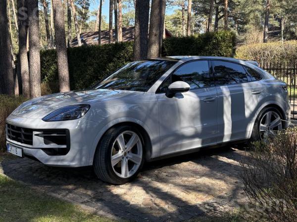 Grey Porsche Cayenne 2023 in Jurmala, with an engine capacity of 3.00 L and mileage of 87 thousand km for 85000 €, photo 1 on AUTOMOTO.COM.LV