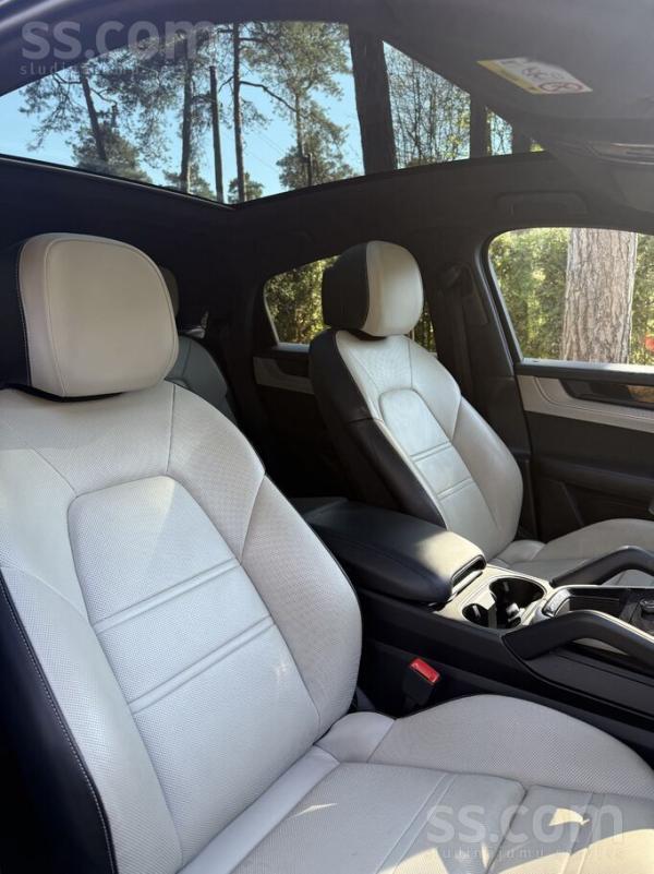 Grey Porsche Cayenne 2023 in Jurmala, with an engine capacity of 3.00 L and mileage of 87 thousand km for 85000 €, photo 9 on AUTOMOTO.COM.LV