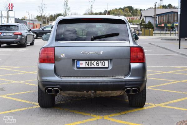 Grey Porsche Cayenne 2003 in Vilnius, with an engine capacity of 4.50 L and mileage of 282 thousand km for 3500 €, photo 5 on AUTOMOTO.COM.LV