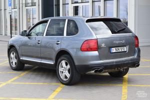 Серый Порше Каен 2003 в Вильнюс, объемом двигателя 4.50 л и пробегом 282 тыс. км за 3500 €, фото 7 на AUTOMOTO.COM.LV