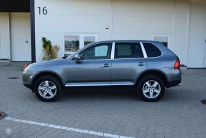 Grey Porsche Cayenne 2003 in Vilnius, with an engine capacity of 4.51 L and mileage of 283 thousand km for 3450 €, photo 9 on AUTOMOTO.COM.LV