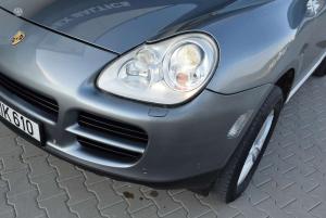 Grey Porsche Cayenne 2003 in Vilnius, with an engine capacity of 4.51 L and mileage of 283 thousand km for 3450 €, photo 23 on AUTOMOTO.COM.LV