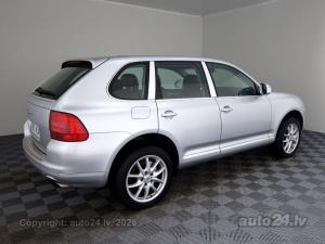 Grey Porsche Cayenne 2004 in Tallinn, with an engine capacity of 4.50 L and mileage of 156 thousand km for 3999 €, photo 3 on AUTOMOTO.COM.LV
