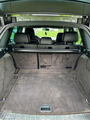 Grey Porsche Cayenne 2004 in Moletai, with an engine capacity of 4.50 L and mileage of 352 thousand km for 3200 €, photo 19 on AUTOMOTO.COM.LV