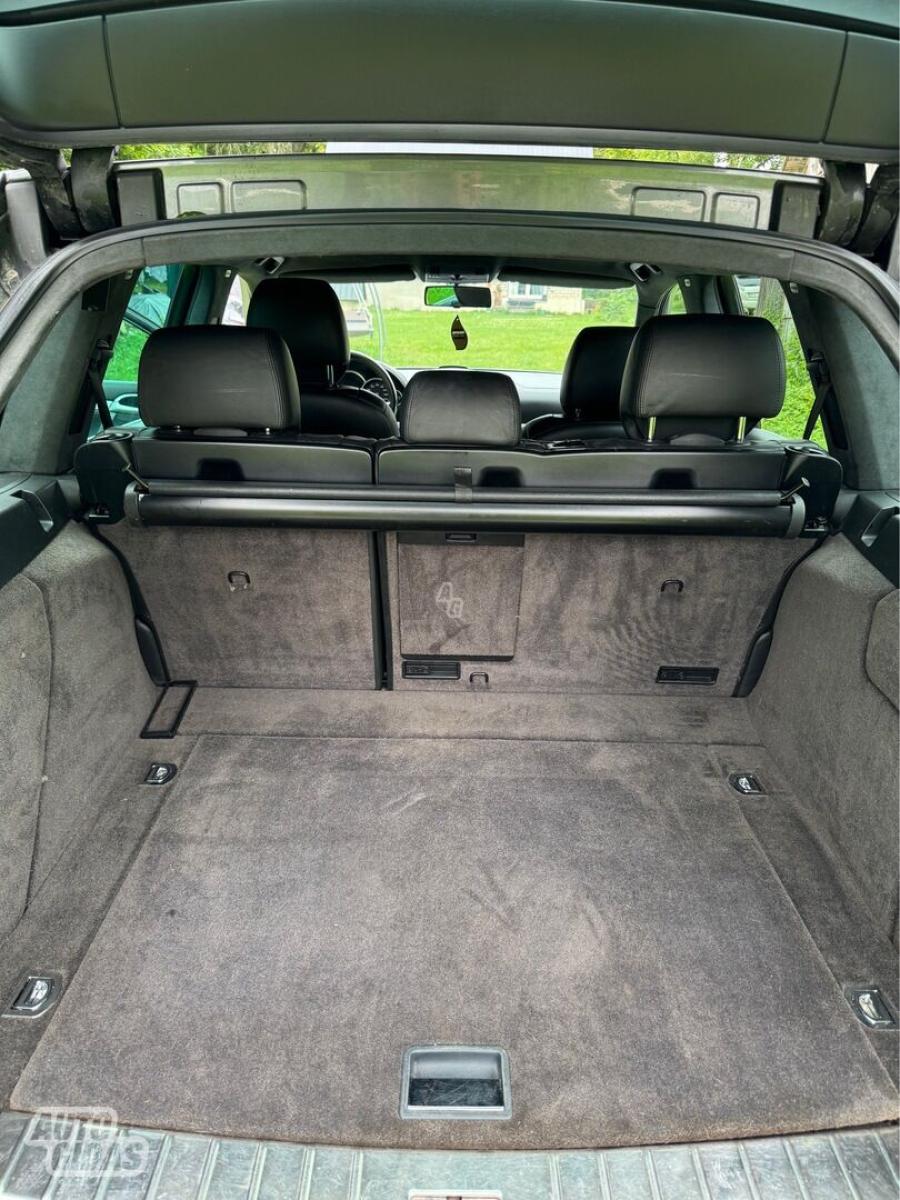 Grey Porsche Cayenne 2004 in Moletai, with an engine capacity of 4.50 L and mileage of 352 thousand km for 3200 €, photo 19 on AUTOMOTO.COM.LV