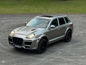 Pelēks Porsche Cayenne 2004 Kupiškis, ar dzinēja tilpumu 4.50 L un nobraukumu 295 tūkst. km par 4000 €, foto 4 vietnē AUTOMOTO.COM.LV