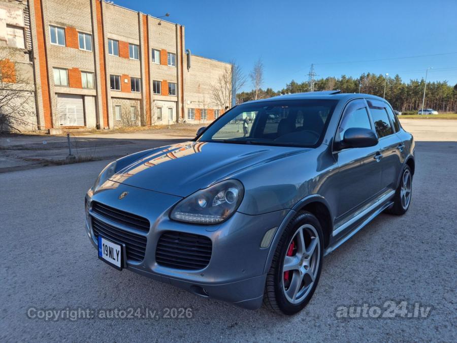 Pelēks Porsche Cayenne 2005 Tallina, ar dzinēja tilpumu 4.50 L un nobraukumu 107 tūkst. km par 14500 €, foto 1 vietnē AUTOMOTO.COM.LV