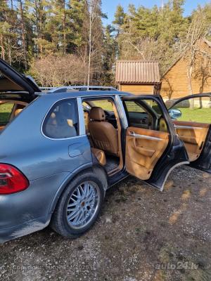 Pelēks Porsche Cayenne 2005 Tallina, ar dzinēja tilpumu 4.50 L un nobraukumu 245 tūkst. km par 5700 €, foto 15 vietnē AUTOMOTO.COM.LV