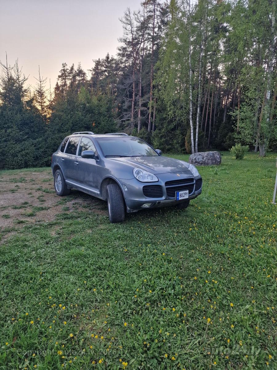 Pelēks Porsche Cayenne 2005 Tallina, ar dzinēja tilpumu 4.50 L un nobraukumu 245 tūkst. km par 5700 €, foto 23 vietnē AUTOMOTO.COM.LV