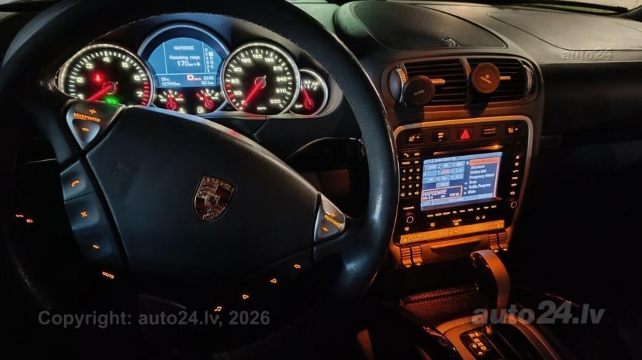 Серый Порше Каен 2005 в Таллин, объемом двигателя 4.50 л и пробегом 129 тыс. км за 7890 €, фото 4 на AUTOMOTO.COM.LV