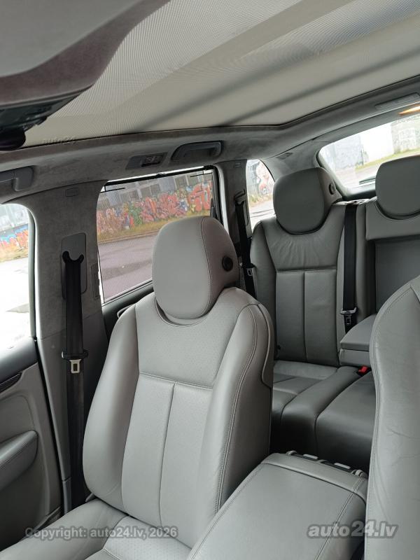 Pelēks Porsche Cayenne 2005 Tallina, ar dzinēja tilpumu 4.50 L un nobraukumu 129 tūkst. km par 7890 €, foto 9 vietnē AUTOMOTO.COM.LV