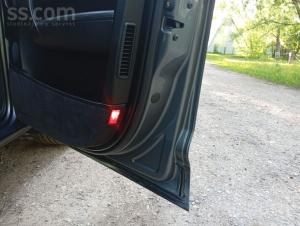 Pelēks Porsche Cayenne 2005 Rīga, ar dzinēja tilpumu 4.50 L un nobraukumu 322 tūkst. km par 8900 €, foto 9 vietnē AUTOMOTO.COM.LV