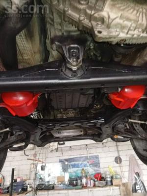 Pelēks Porsche Cayenne 2005 Rīga, ar dzinēja tilpumu 4.50 L un nobraukumu 322 tūkst. km par 8900 €, foto 28 vietnē AUTOMOTO.COM.LV