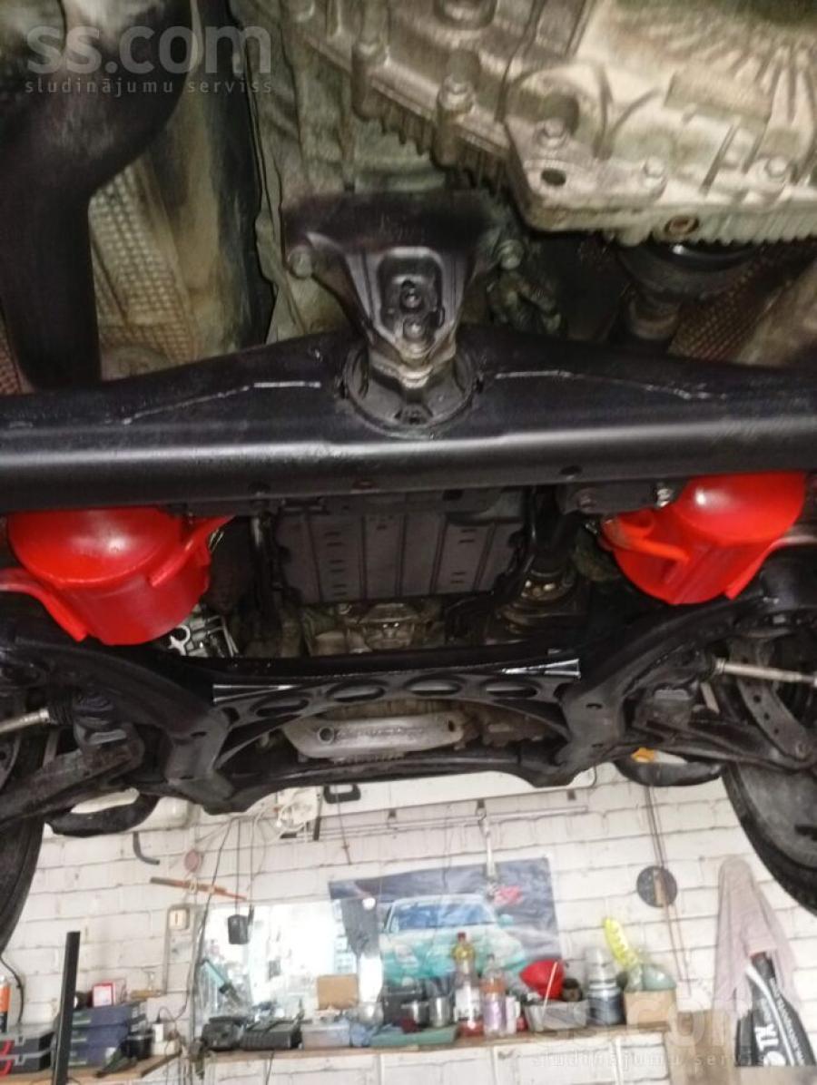 Pelēks Porsche Cayenne 2005 Rīga, ar dzinēja tilpumu 4.50 L un nobraukumu 322 tūkst. km par 8900 €, foto 28 vietnē AUTOMOTO.COM.LV
