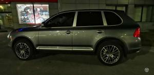 Pelēks Porsche Cayenne 2005 Rīga, ar dzinēja tilpumu 4.50 L un nobraukumu 322 tūkst. km par 7100 €, foto 6 vietnē AUTOMOTO.COM.LV