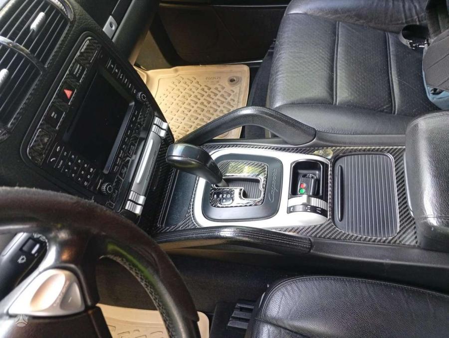 Pelēks Porsche Cayenne 2005 Rīga, ar dzinēja tilpumu 4.50 L un nobraukumu 322 tūkst. km par 7100 €, foto 9 vietnē AUTOMOTO.COM.LV