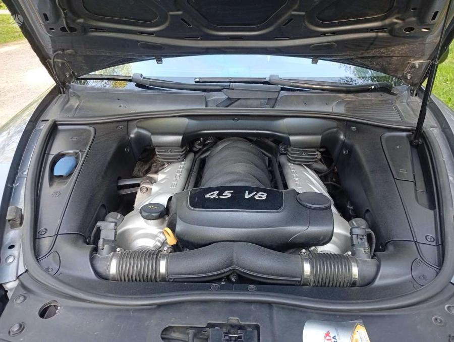 Pelēks Porsche Cayenne 2005 Rīga, ar dzinēja tilpumu 4.50 L un nobraukumu 322 tūkst. km par 7100 €, foto 11 vietnē AUTOMOTO.COM.LV