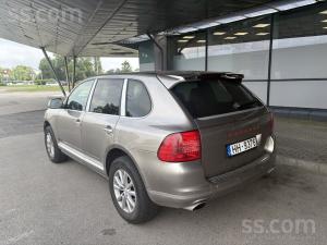 Pelēks Porsche Cayenne 2005 Rīga, ar dzinēja tilpumu 3.20 L un nobraukumu 305 tūkst. km par 4700 €, foto 5 vietnē AUTOMOTO.COM.LV