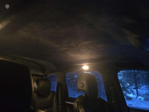 Grey Porsche Cayenne 2006 in Siauliai, with an engine capacity of 4.51 L and mileage of 160 thousand km for 10999 €, photo 11 on AUTOMOTO.COM.LV
