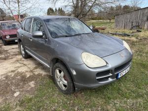 Pelēks Porsche Cayenne 2006 Liepāja, ar dzinēja tilpumu 3.20 L un nobraukumu 360 tūkst. km par 3500 €, foto 3 vietnē AUTOMOTO.COM.LV