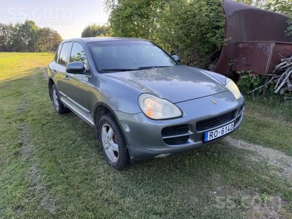 Pelēks Porsche Cayenne 2006 Liepāja, ar dzinēja tilpumu 3.20 L un nobraukumu 360 tūkst. km par 3500 €, foto 1 vietnē AUTOMOTO.COM.LV