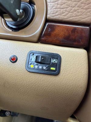 Pelēks Porsche Cayenne 2006 Viļņa, ar dzinēja tilpumu 4.50 L un nobraukumu 298 tūkst. km par 2500 €, foto 12 vietnē AUTOMOTO.COM.LV