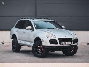 Grey Porsche Cayenne 2006 in Siauliai, with an engine capacity of 4.50 L and mileage of 160 thousand km for 9500 €, photo 5 on AUTOMOTO.COM.LV