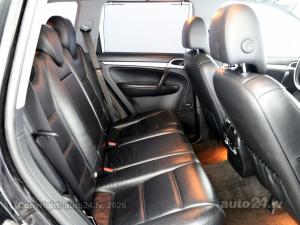 Серый Порше Каен 2006 в Таллин, объемом двигателя 4.50 л и пробегом 342 тыс. км за 1999 €, фото 8 на AUTOMOTO.COM.LV