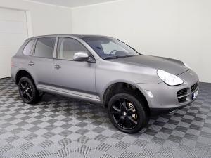 Grey Porsche Cayenne 2006 in Tallinn, with an engine capacity of 4.50 L and mileage of 342 thousand km for 1999 €, photo  on AUTOMOTO.COM.LV