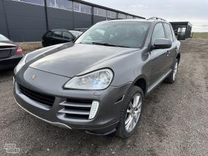 Pelēks Porsche Cayenne 2007 Giraitė, ar dzinēja tilpumu 4.80 L un nobraukumu 209 tūkst. km par 5350 €, foto  vietnē AUTOMOTO.COM.LV