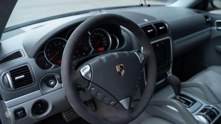 Pelēks Porsche Cayenne 2008 Kauņa, ar dzinēja tilpumu 4.81 L un nobraukumu 166 tūkst. km par 14500 €, foto 8 vietnē AUTOMOTO.COM.LV
