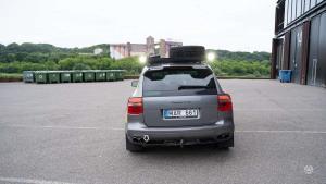 Pelēks Porsche Cayenne 2008 Kauņa, ar dzinēja tilpumu 4.81 L un nobraukumu 166 tūkst. km par 14500 €, foto 17 vietnē AUTOMOTO.COM.LV