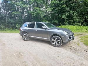 Grey Porsche Cayenne 2008 in Kaunas, with an engine capacity of 3.60 L and mileage of 271 thousand km for 5700 €, photo 3 on AUTOMOTO.COM.LV