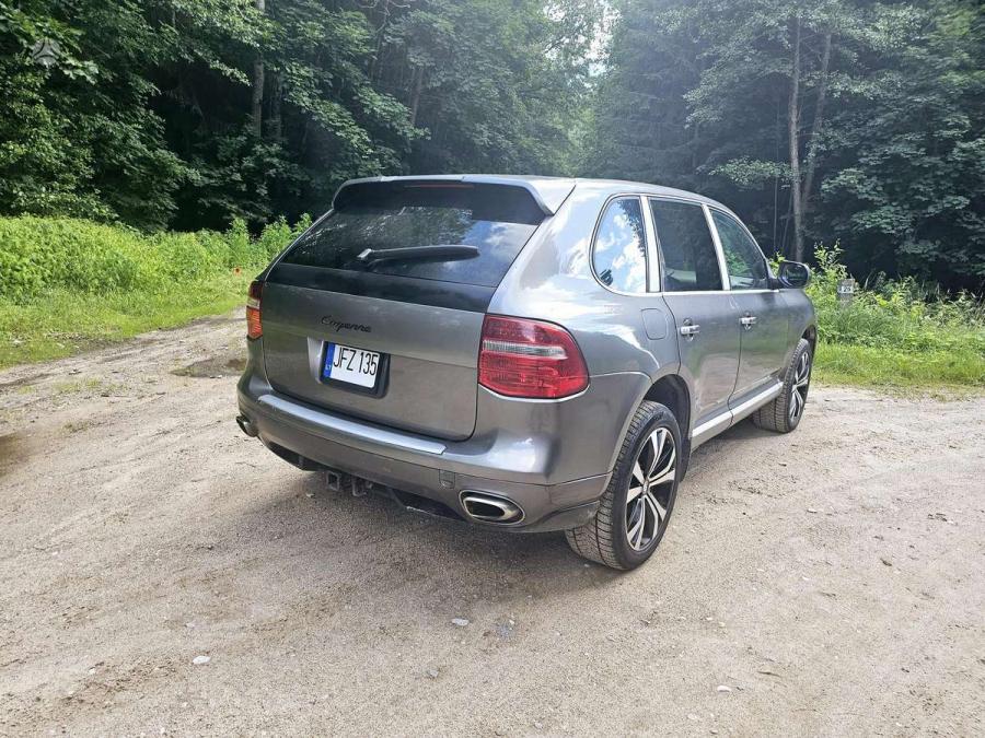 Grey Porsche Cayenne 2008 in Kaunas, with an engine capacity of 3.60 L and mileage of 271 thousand km for 5700 €, photo 8 on AUTOMOTO.COM.LV