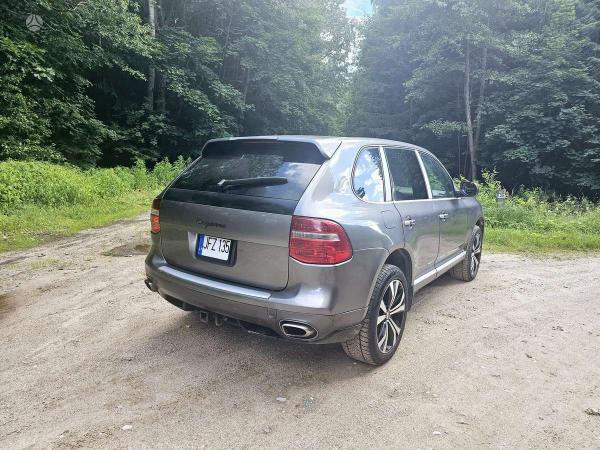 Grey Porsche Cayenne 2008 in Kaunas, with an engine capacity of 3.60 L and mileage of 271 thousand km for 5700 €, photo 8 on AUTOMOTO.COM.LV