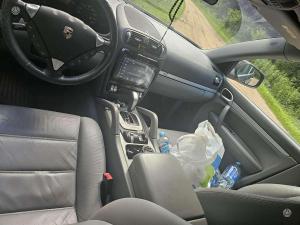 Pelēks Porsche Cayenne 2008 Kauņa, ar dzinēja tilpumu 3.60 L un nobraukumu 256 tūkst. km par 6000 €, foto 8 vietnē AUTOMOTO.COM.LV